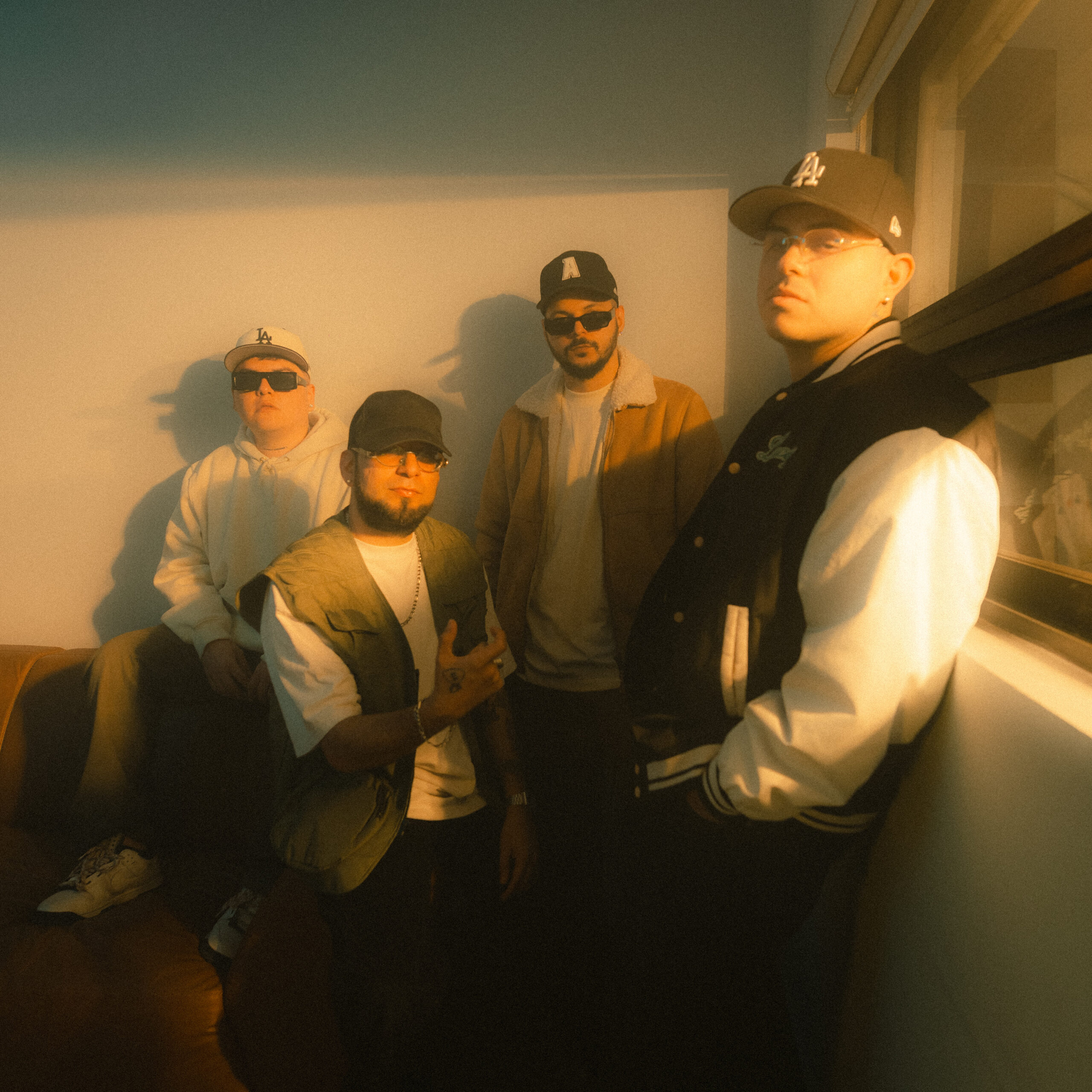 ¡Santo Dinero presenta "Bill Mode", un nuevo éxito urbano! - CHILANGO STYLE